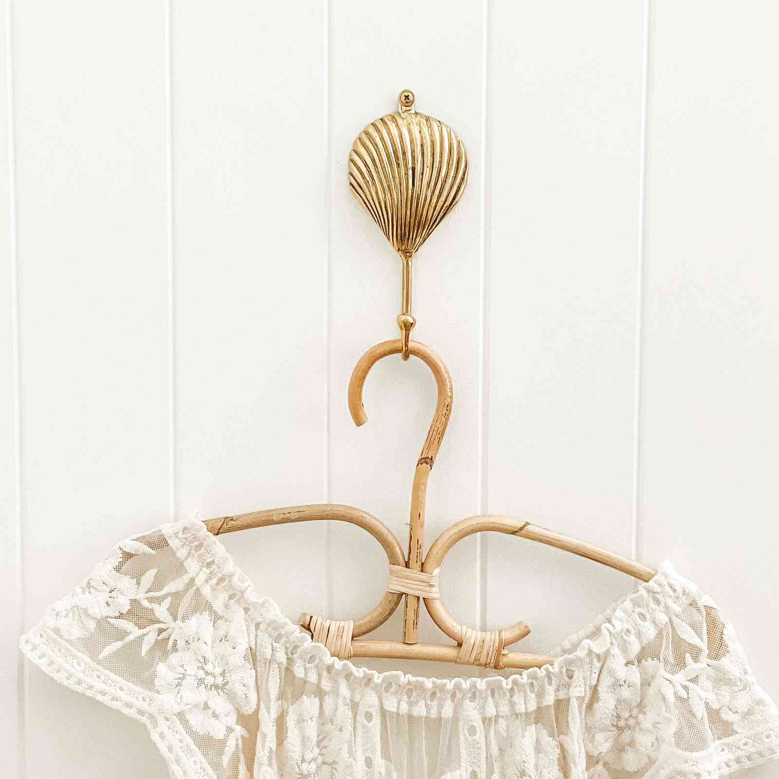 Scallop Shell Brass Wall Hook – Stitch & Straw